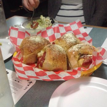 BELLA SERA PIZZERIA AND RISTORANTE - Updated May 2025 - 41 Photos & 83 ...