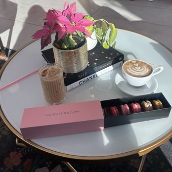 DECADENT MACARON - Updated May 2024 - 243 Photos & 158 Reviews - 2438 S ...