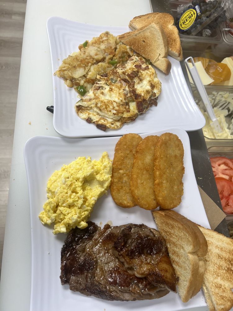 OZZY’S BREAKFAST AND GRILL - Updated December 2025 - 13 Photos - 501 W ...