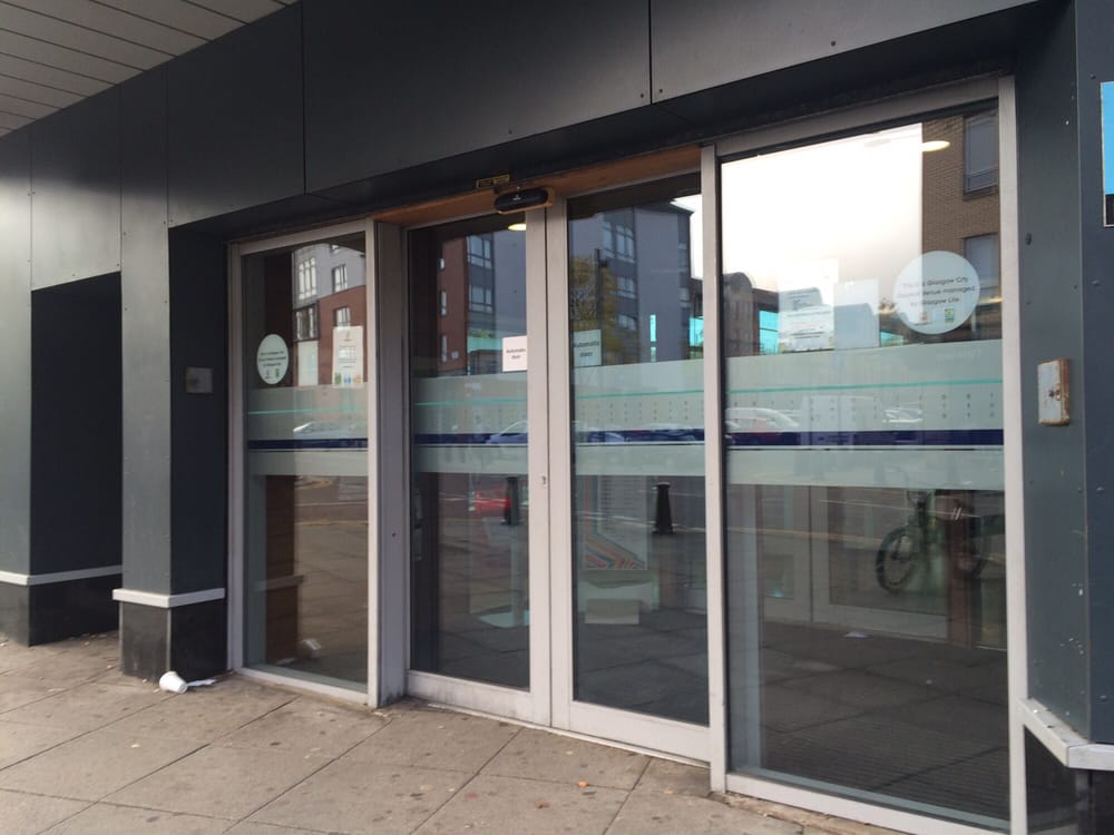 GORBALS LIBRARY AND LEARNING CENTRE - 180 Crown Street, Glasgow, United ...