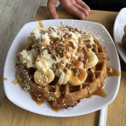 ATOMIC BISCUIT - Updated December 2025 - 145 Photos & 86 Reviews - 401 ...