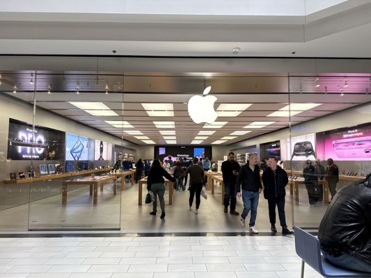 APPLE BARTON CREEK - Updated December 2025 - 46 Photos & 315 Reviews ...