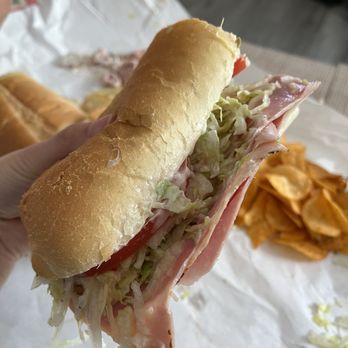 TASTEE SUB SHOP - Updated December 2025 - 245 Photos & 549 Reviews ...
