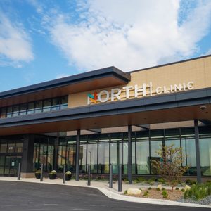 M HEALTH FAIRVIEW LAKES MEDICAL CENTER - Updated November 2025 - 26 ...