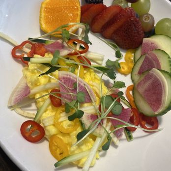 LILY AND LIAM BISTRO - Updated December 2024 - 357 Photos & 293 Reviews ...