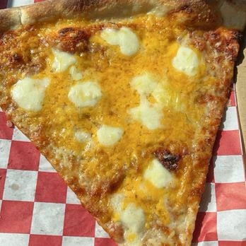 THE HEIGHTS PIZZERIA AND DRAFTHOUSE - Updated July 2025 - 59 Photos ...