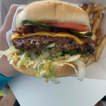 KILLER BURGER - SPOKANE VALLEY - Updated April 2025 - 52 Photos & 69 Reviews - 15705 E Broadway ...