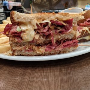 MASSAPEQUA DINER - 228 Photos & 376 Reviews - 4420 Sunrise Hwy ...