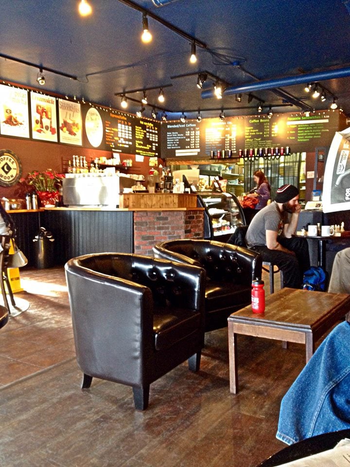 COFFEE ON THE MOON - Updated January 2025 - 501 Canada Avenue, Duncan ...