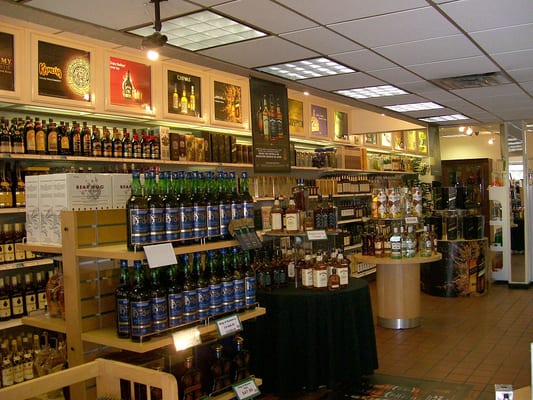 UETA DUTY FREE - LAREDO - Updated October 2025 - 1208 Zaragoza St ...