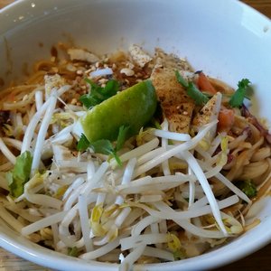 NOODLES & COMPANY - 28 Photos & 45 Reviews - 5345 Elmore Ave, Davenport ...