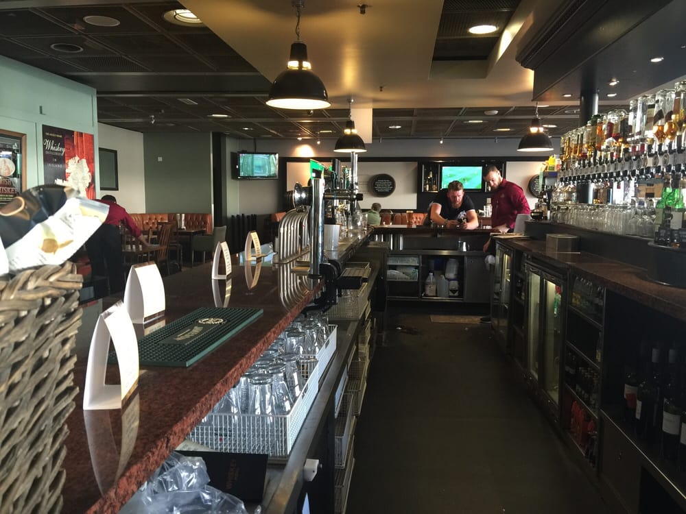 JAMESON BAR - Updated December 2025 - Dublin Airport, Dublin, Republic ...