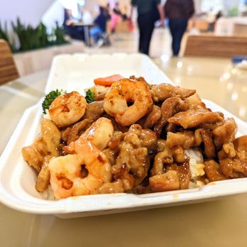 SUKI HANA - Updated October 2024 - 29 Photos & 21 Reviews - 6600 CA-27 ...