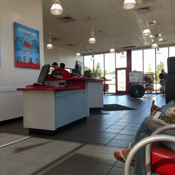 Discount tire vancouver store
