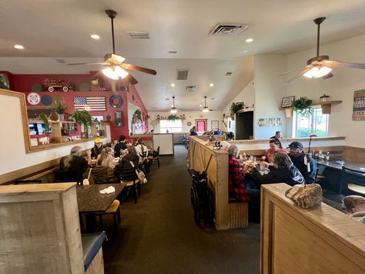 BACK BURNER FAMILY RESTAURANT - Updated July 2024 - 191 Photos & 414 ...