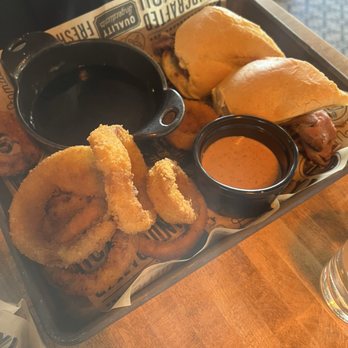 EIGHT THIRTY COMMON - Updated October 2025 - 416 Photos & 481 Reviews ...