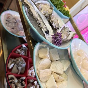 MISS FLOWER HOTPOT - Updated May 2025 - 247 Photos & 67 Reviews - 561 ...