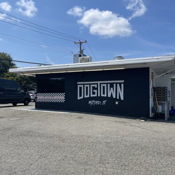 DOGTOWN - Updated May 2024 - 150 Photos & 148 Reviews - 664 New Haven ...