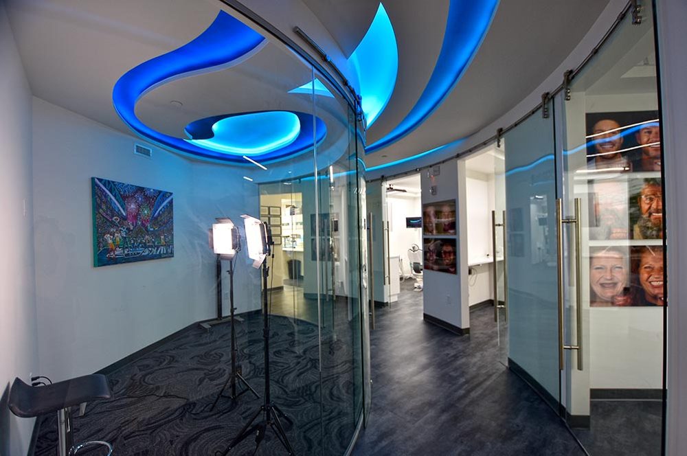 SMILES BY DESIGN - REJUVENATING IMPLANT DENTISTRY - Updated December ...