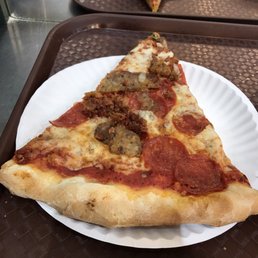 FAMOUS ORIGINAL RAY’S PIZZA - Updated January 2026 - 370 Photos & 563 ...