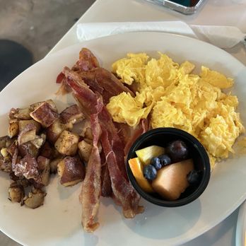 HESTER’S CAFE & COFFEE BAR - SIX POINTS - Updated December 2025 - 681 ...