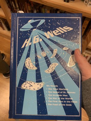 FLYLEAF BOOKS - Updated October 2025 - 31 Photos & 75 Reviews - 752 ...