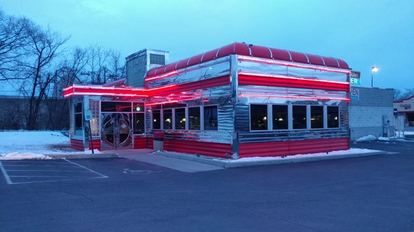 SUNLIGHT DINER - 27 Photos & 62 Reviews - 4729 Gettysburg Rd ...