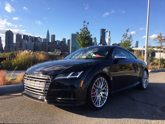 NEW COUNTRY AUDI OF GREENWICH - Updated August 2025 - 17 Photos & 195 ...