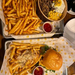 BLOOM CHICKEN - Updated October 2025 - 214 Photos & 91 Reviews - 365 ...