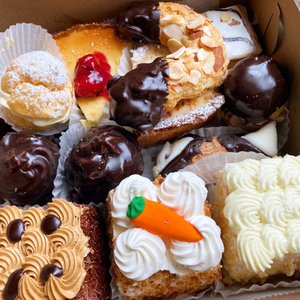 VARANO BAKERY - 11 Photos & 46 Reviews - 198 Greenwood Ave, Bethel ...