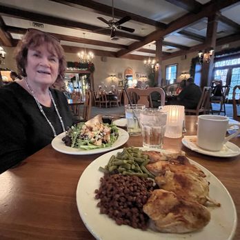 CLARK’S INN AND RESTAURANT - Updated August 2025 - 227 Photos & 325 ...