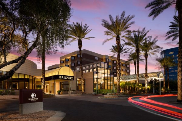 DOUBLETREE SUITES BY HILTON - PHOENIX - Updated September 2024 - 472 ...