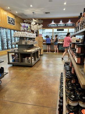 THE FRIENDLY MARKET - Updated January 2026 - 79 Photos & 67 Verified ...