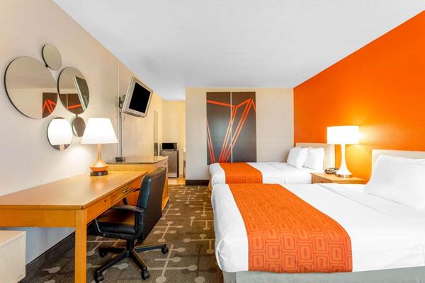 HOWARD JOHNSON BY WYNDHAM VIRGINIA BEACH - Updated December 2024 - 61 ...