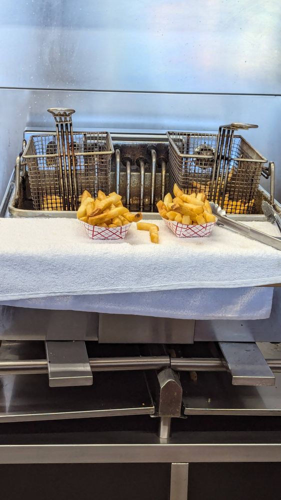 JOHNSON’S DRIVE IN RESTAURANT - Updated January 2026 - 100 Photos & 103 ...