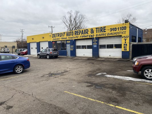 DETROIT AUTO REPAIR - Updated December 2025 - 13 Reviews - 18500 ...