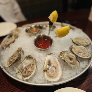 SIMP MCGHEE’S - Updated July 2024 - 92 Photos & 121 Reviews - 725 Bank ...