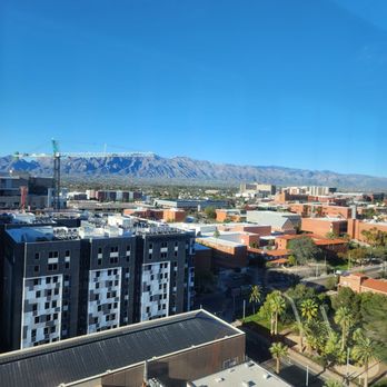 THE MOONSTONE - Updated July 2024 - 134 Photos & 74 Reviews - 930 E 2nd ...