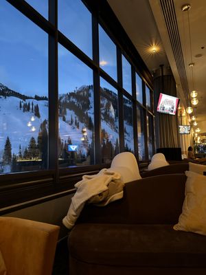 THE AERIE - Updated December 2025 - 192 Photos & 157 Reviews - 9320 S ...