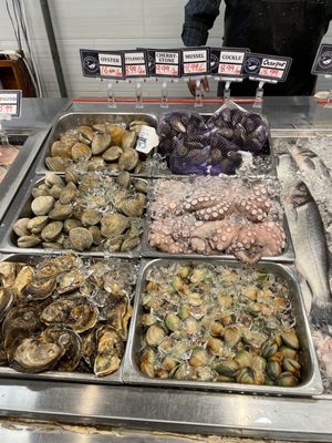 PISCES FISH MARKET - Updated October 2025 - 54 Photos & 33 Reviews ...