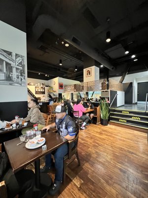 LUDI’S RESTAURANT & LOUNGE - 296 Photos & 126 Reviews - 120 Stewart St ...