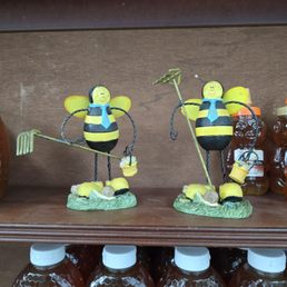 TROYER’S COUNTRY STORE - Updated October 2025 - 87 Photos - 10599 South ...