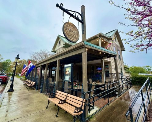 THE STERLING TAVERN - Updated January 2026 - 98 Photos & 123 Reviews ...