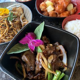 SHANGHAI ON ELM - Updated January 2026 - 147 Photos & 144 Reviews - 700 ...