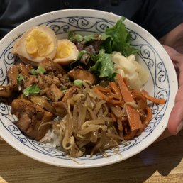 MOMS - 118 Photos & 85 Reviews - 190 Keawe St, Hilo, Hawaii - Japanese ...