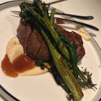 HAMILTON’S - Updated September 2024 - 70 Photos & 37 Reviews - 1401 ...