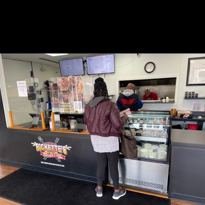 RICKETTES - 60 Photos & 46 Reviews - 2740 Greenbriar Pkwy SW, Atlanta ...