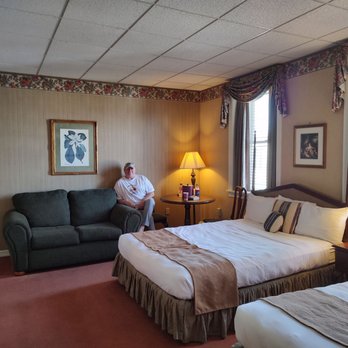 THE WAYNEBROOK INN - Updated July 2025 - 81 Photos & 32 Reviews - 4690 ...