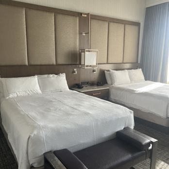 H HOTEL LOS ANGELES, CURIO COLLECTION BY HILTON - Updated November 2024 ...