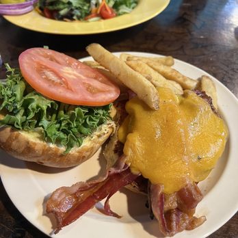 PURPLE PARROT GRILL - Updated December 2025 - 461 Photos & 617 Reviews ...